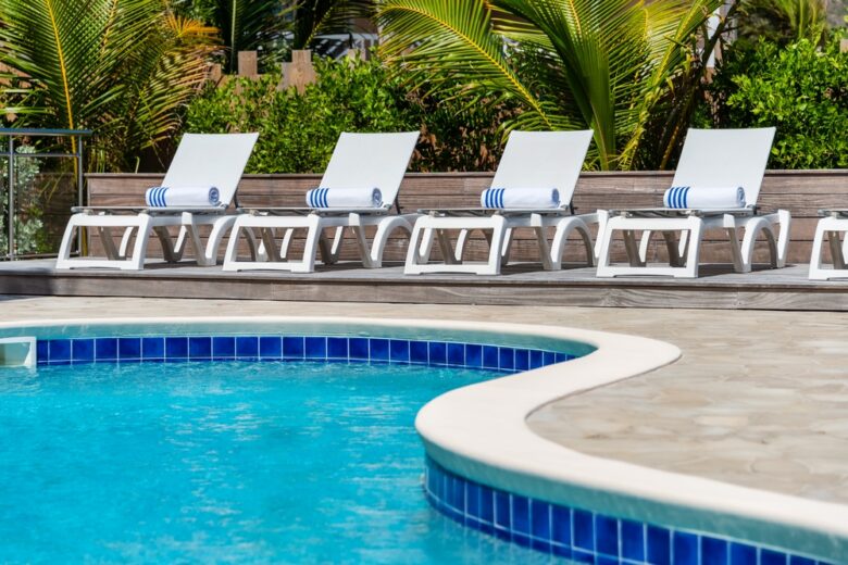 About the hotel - Orient Beach Hotel